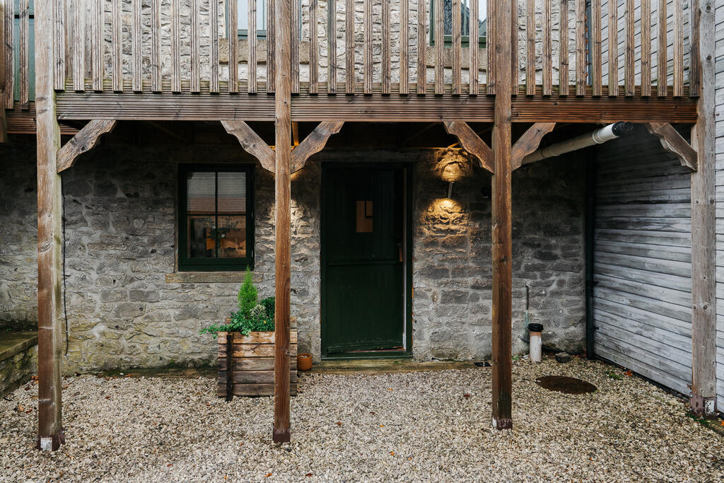 Dale House - Luxury Country Farm House Retreat In Litton, Derbyshire ...